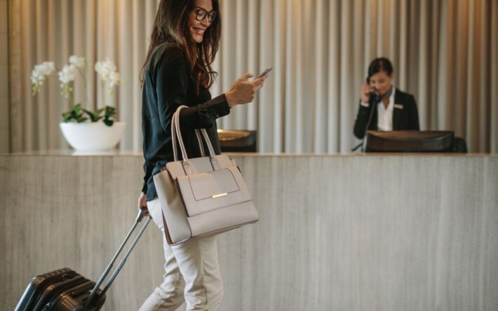 How to Improve Guest Experience in Hotel: 15 Strategies for 2025